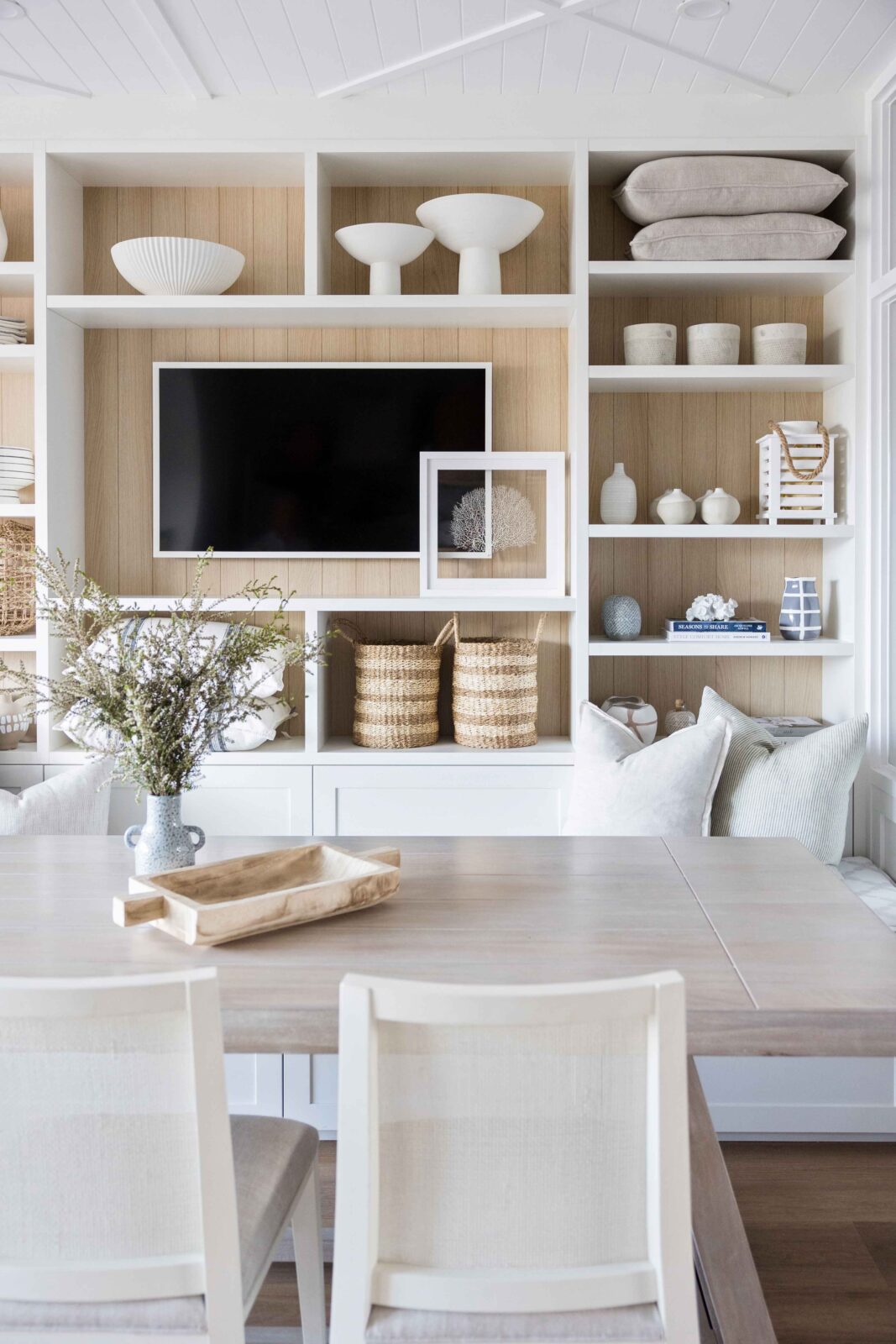 DGD studio tour – go behind the scenes | donnaguyler.com